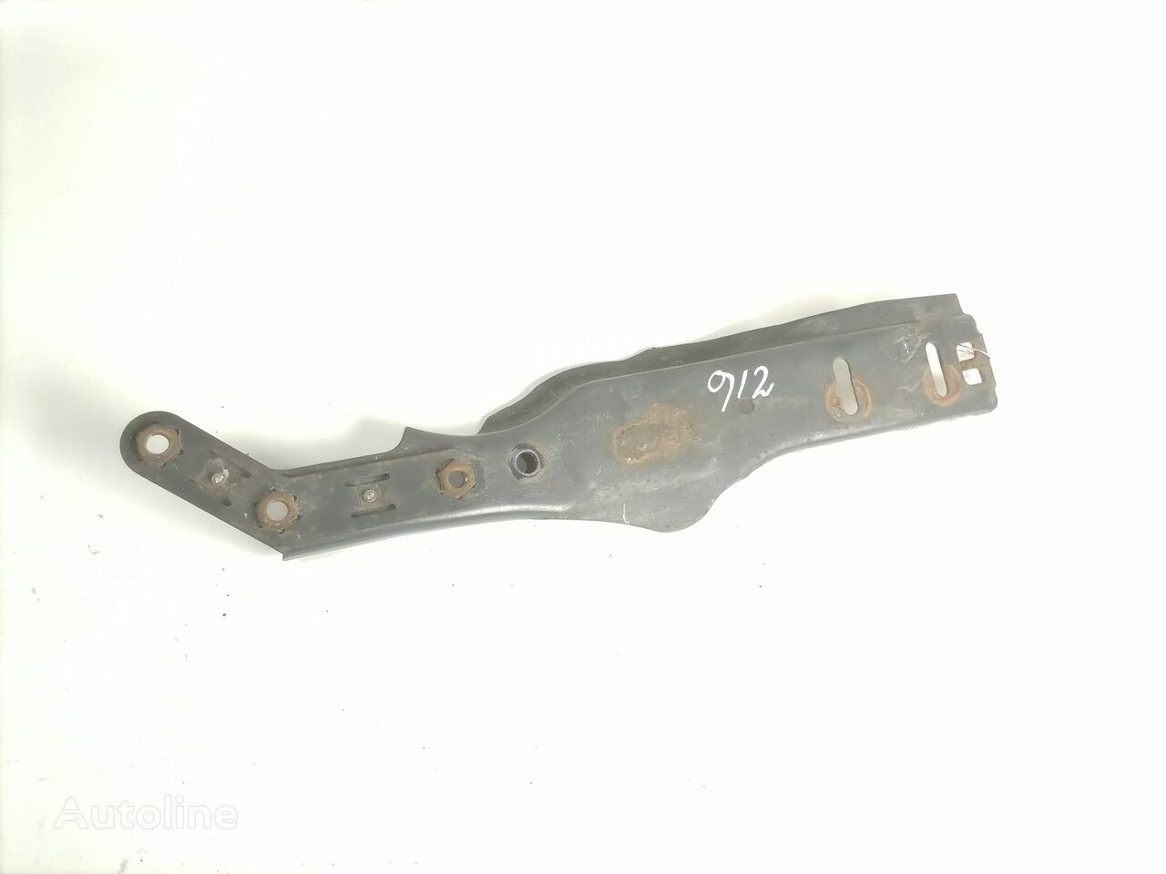Summuti kandur Scania Muffler carrier 1741487 za Scania R440 tegljača