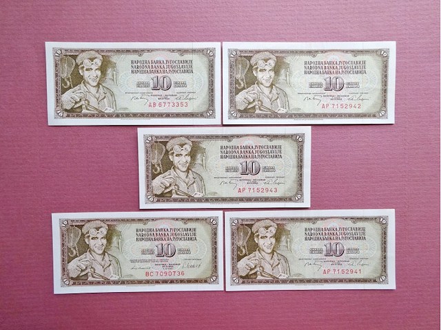 lot od 5 novčanica od 10 dinara...
