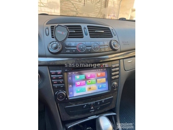 Mercedes W211 Android Multimedija GPS radio E200 E220 CLS