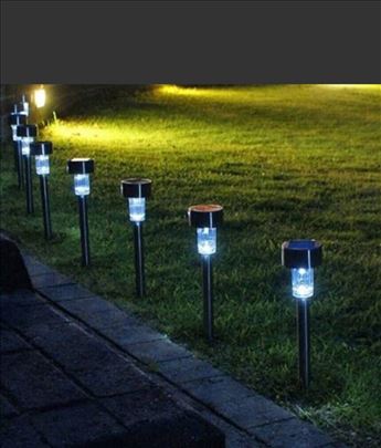 LED solarna lampe za dvorište