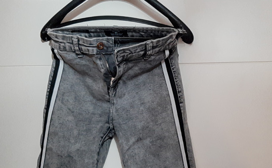 Bershka skinny sive farmerke