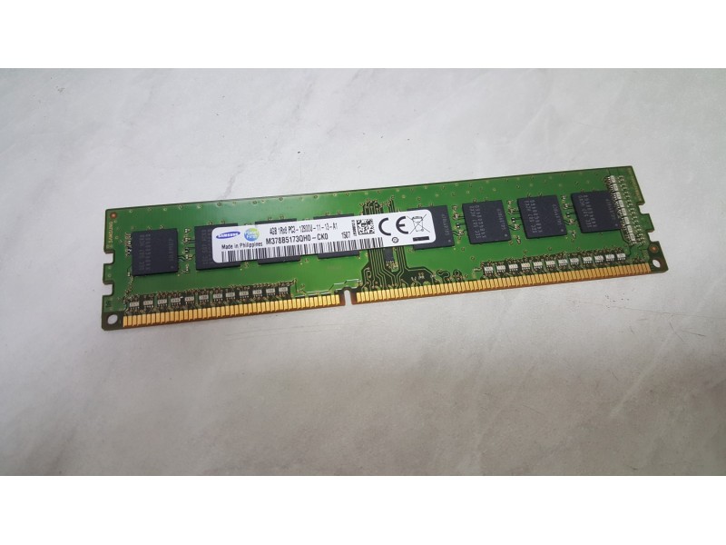 4gb ddr3 ram memorija ispravna samsung 1600mhz