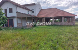 Prodajem Poslovni Prostor, Zrenjanin, €300.000