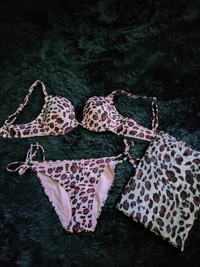PRELEP Hunkemöller kupaći + poklon marama