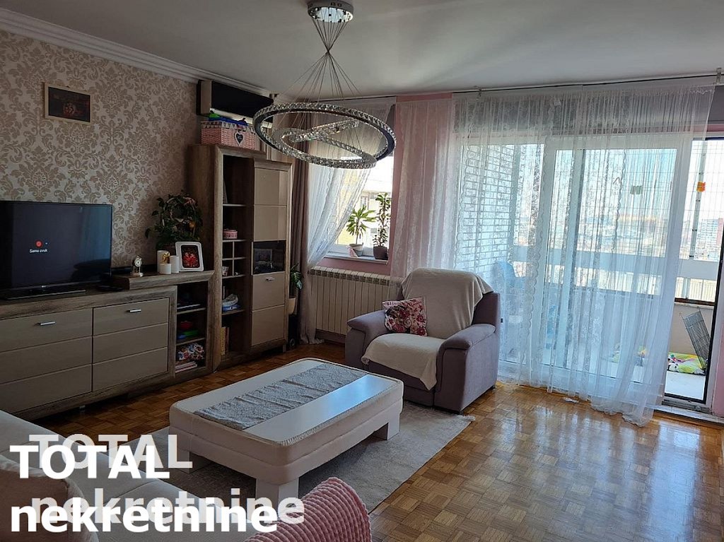 2 Dvosoban stan NOVI SAD, 154500€