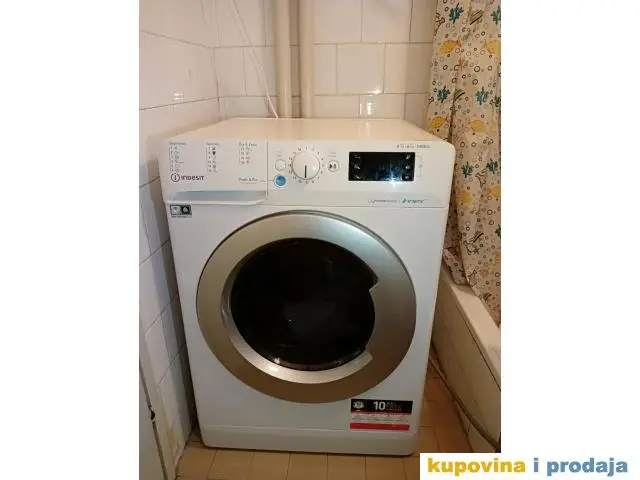 Mašina za pranje i sušenje veša INDESIT