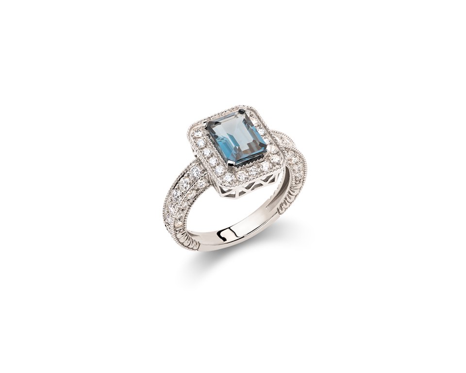 Dijamantski prsten sa emerald cut London plavim topazom