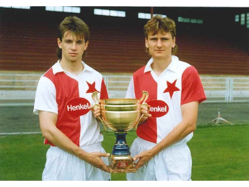 SK Slavia Prag Pavel Kuka dres iz 90 godina