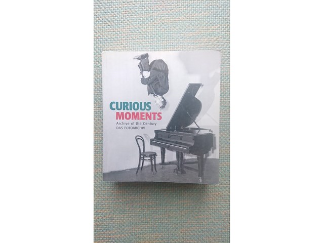 Curious  moments Archive of the century das fotoarchive