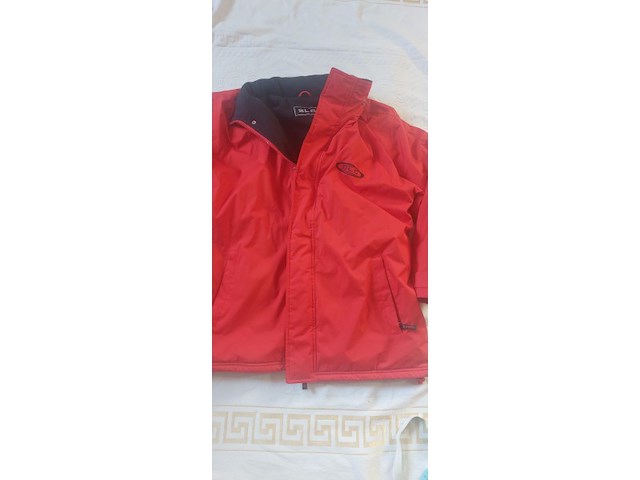 SLC crvena jakna