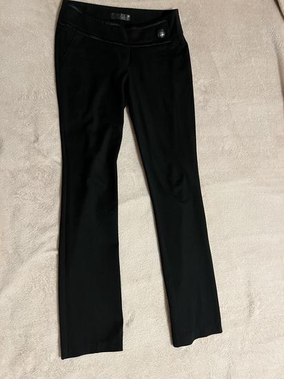 Klasicne crne poslovne pantalone XS velicina