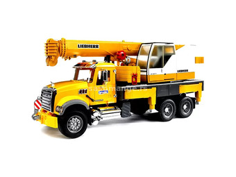 Kamion MACK Liebherr sa kranom BRUDER