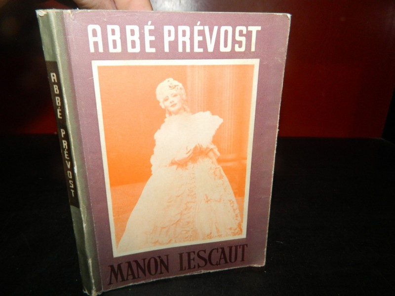 Manon Lesko, Prevost