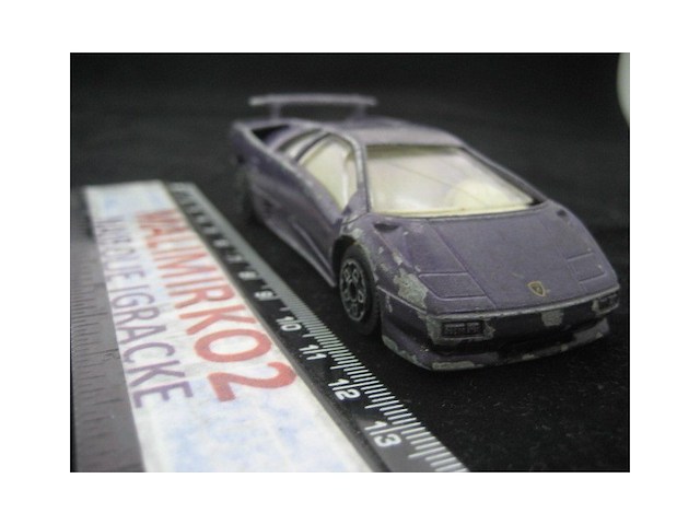 Burago lamborghini 1/43 (K58-33kt)