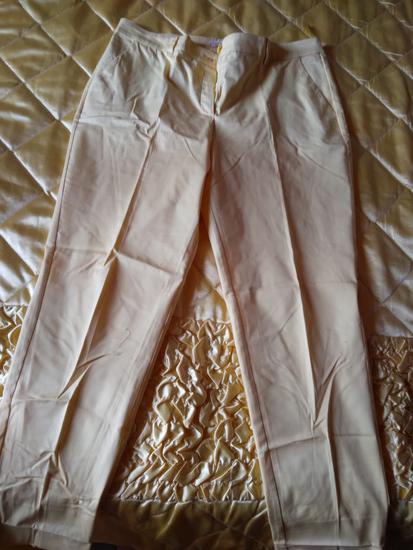 Balextra zute krep pantalone 44,nove