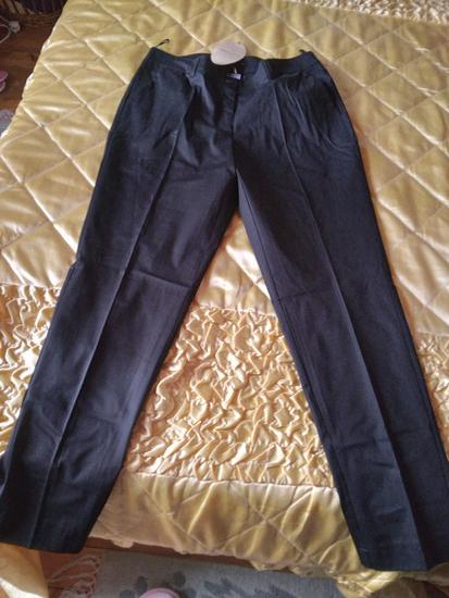 Balextra crne keper pantalone 44,nove