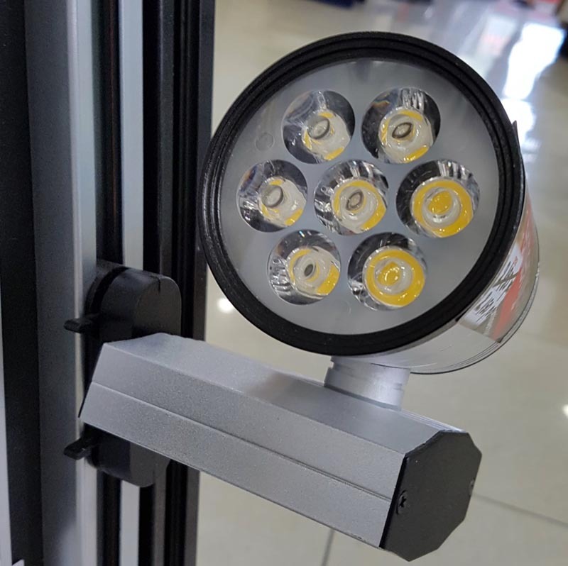 LED reflektor 7W