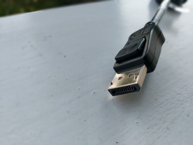 Display port na DVI adapter
