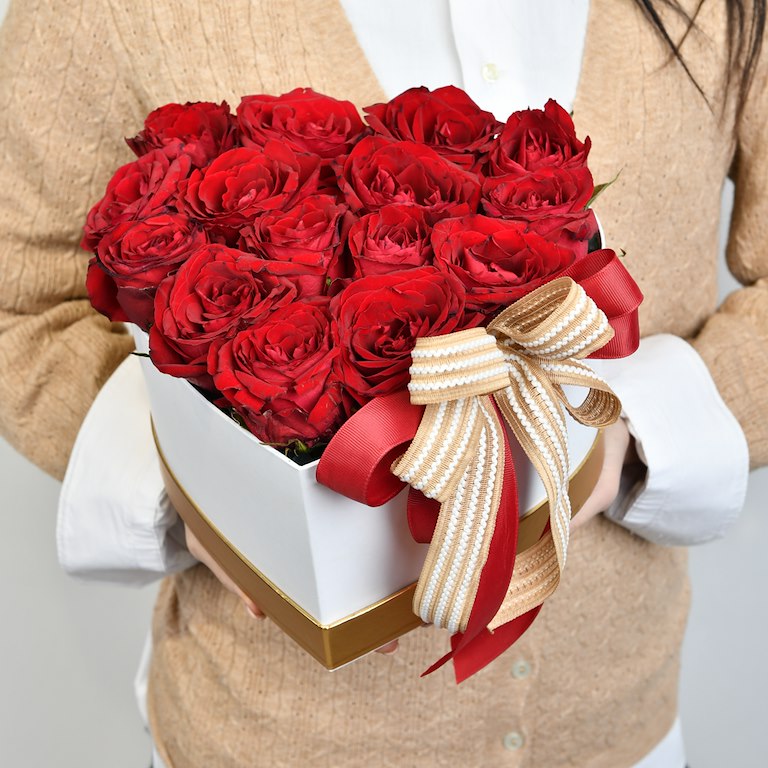 Zaljubljeni aranžman crvenih ruža