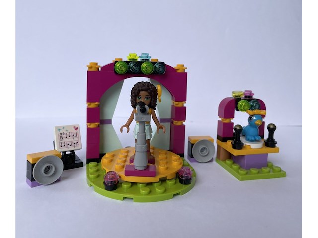 LEGO FRIENDS - pevačica