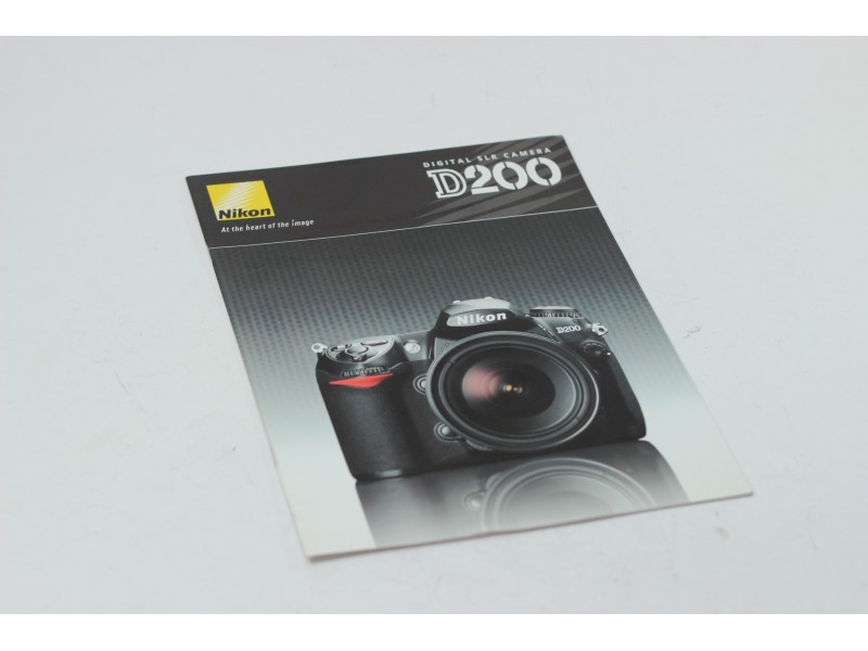 Nikon D200 (prospekt)