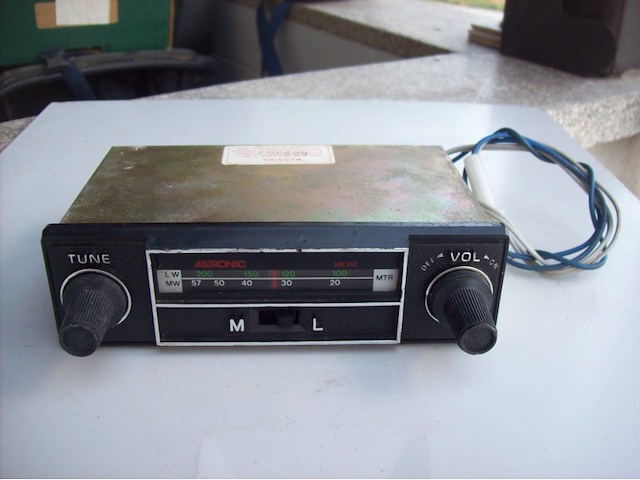 ALTRONIC  retro auto radio - HONG KONG