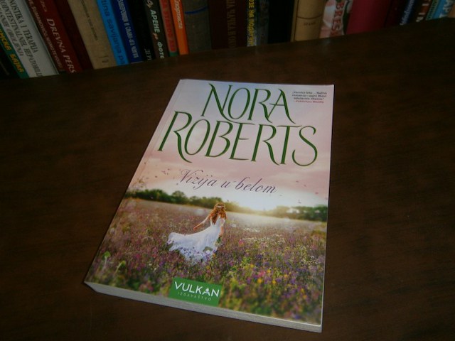 Nora Roberts - Vizija u belom (KAO NOVA)