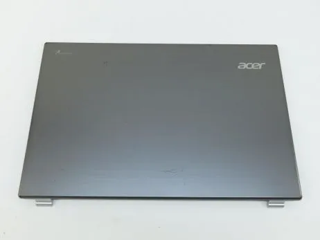 Acer 5760 poklopac panela - tragovi