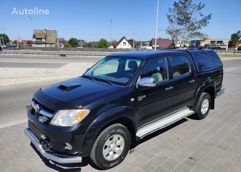 Toyota Hilux 2.5 D-4D 4X4 pick up (LHD) terenac