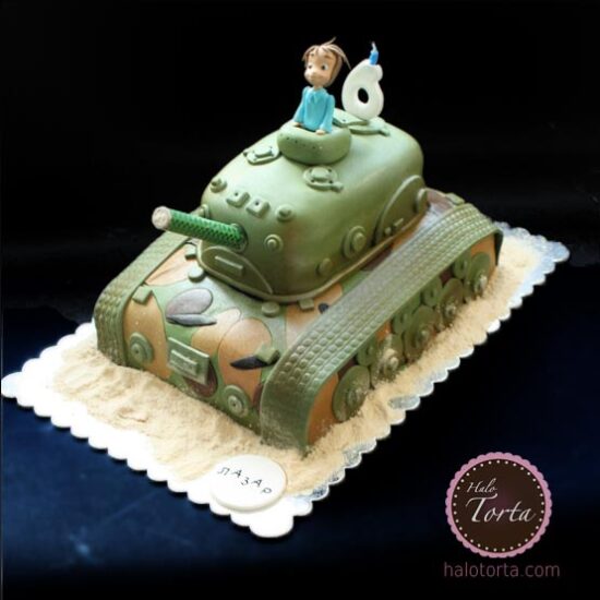 Tenk torta sa tenkistom