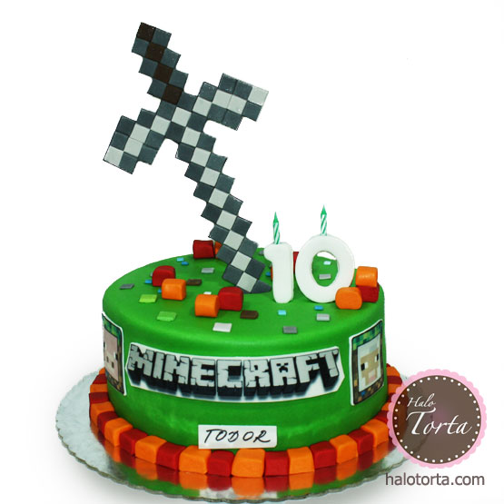 Torta Minecraft sa mačem i aplikacijama