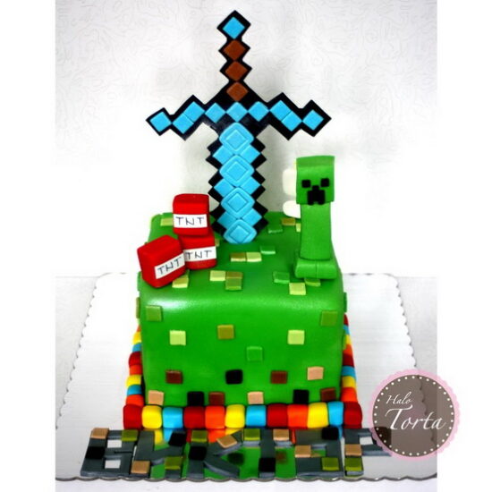 Minecraft torta sa mačem i Creeper-om