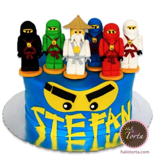 Torta sa Ninjago figuricama