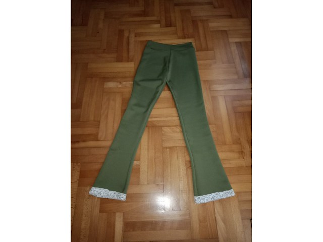 PANTALONE zelena sa cipkom VEL.XS-S