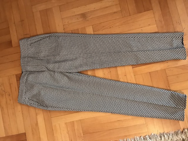 Zara pantalone