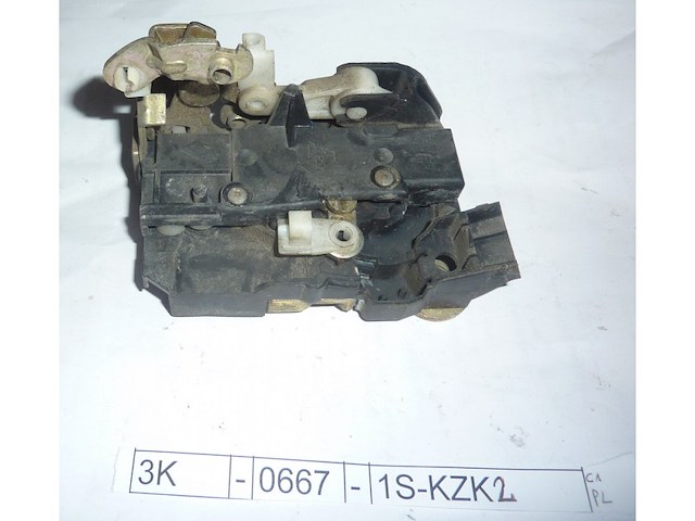 Renault Clio 1, brava, zadnja desna.	3K	-	0667	-	1S-KZK