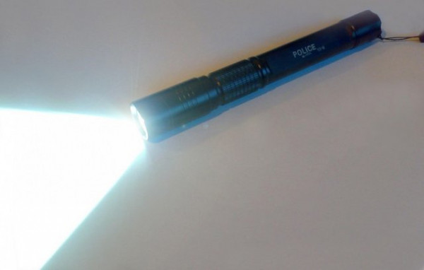 POLICE LED Baterijska Lampa GL-7771 1000W