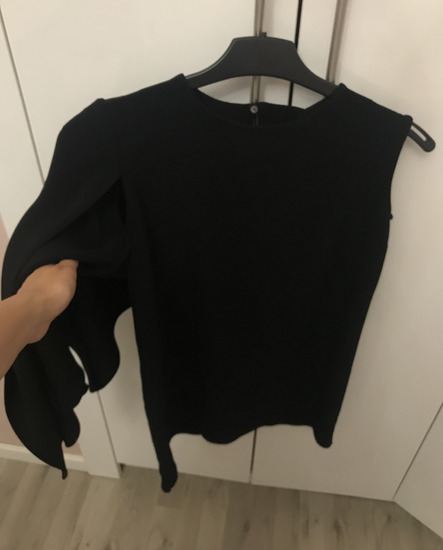 Zara studio bluza sa ogrtacem preko ramena