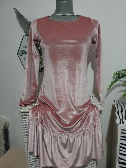 Roze somot haljina