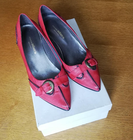 Crvene elegantne, kozne cipele br. 36 / Spanija
