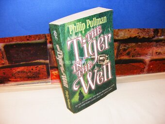 the tiger in the well philip pullman