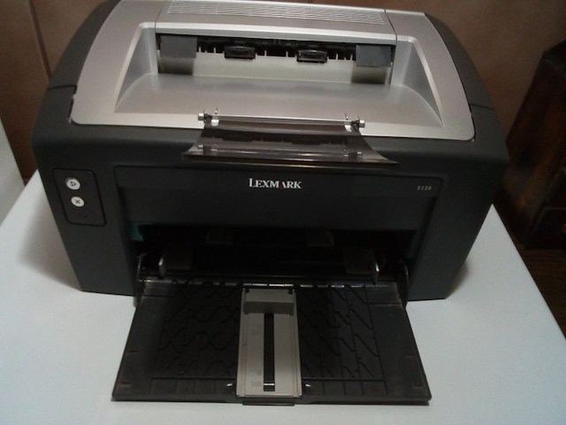 Laserski štampač Lexmark E120N