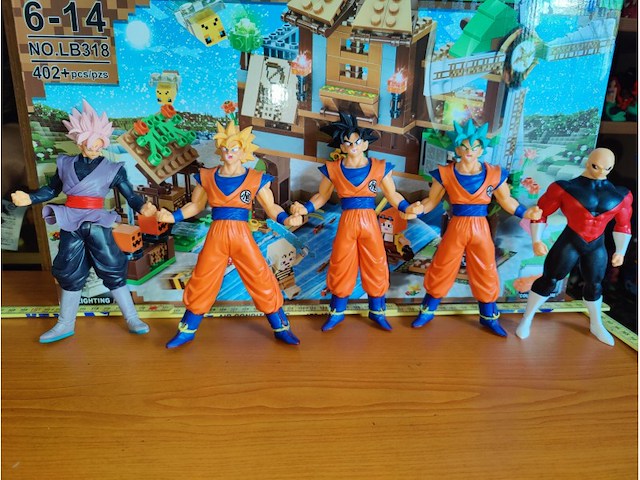 Dragon Ball Z Goku - velike figure Zmajeva Kugla NOVO