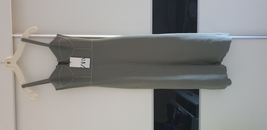 Zara ,midi haljina, akcija 2000