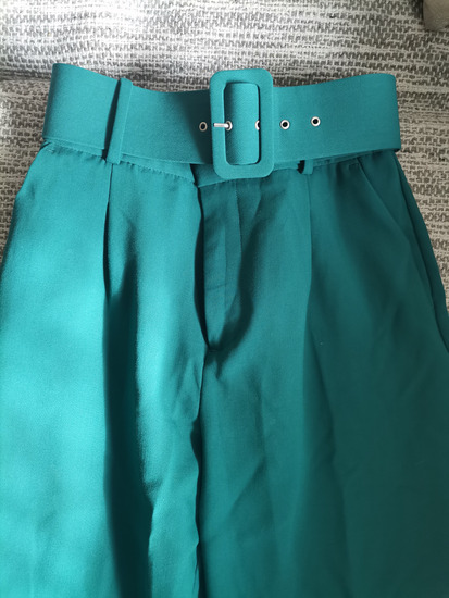 Zara pantalone xs