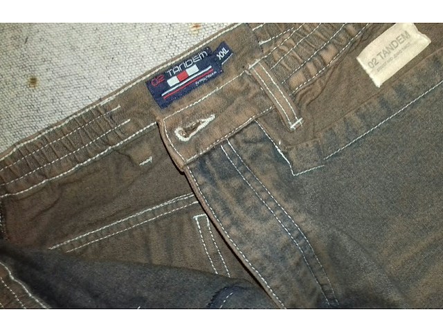 Pantalone veličine-M-marke:Tandem -braon boje-nove