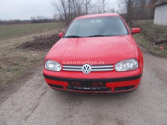 Golf 4,Pasat b5,Pasat b5.5 delovi,mehanika,limarija i ost.