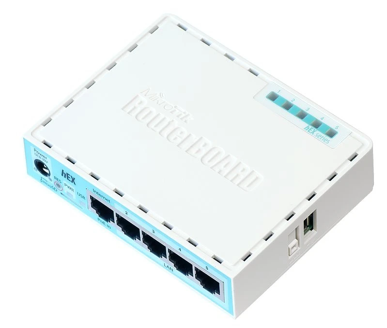 MikroTik RB750Gr3 LAN ruter