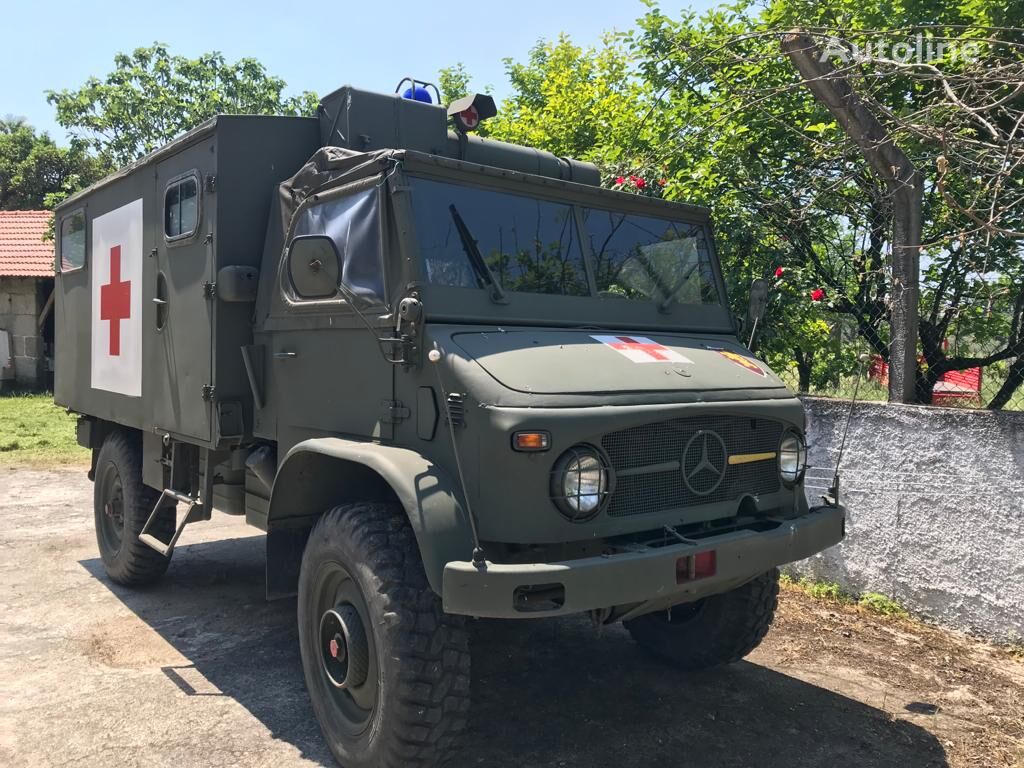 Mercedes-Benz UNIMOG 404 vojni kamion