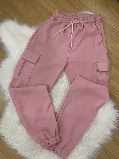 Dzeparke pantalone